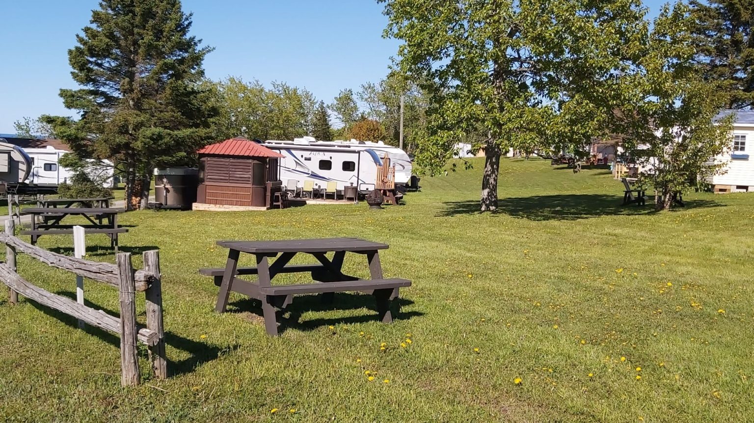 MOTEL CAMPING MÉTIS | GRAND MÉTIS – Tout près des JARDINS DE MÉTIS